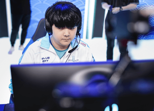 DK点菜MAD？半决赛爆冷到底存不存在？_英雄