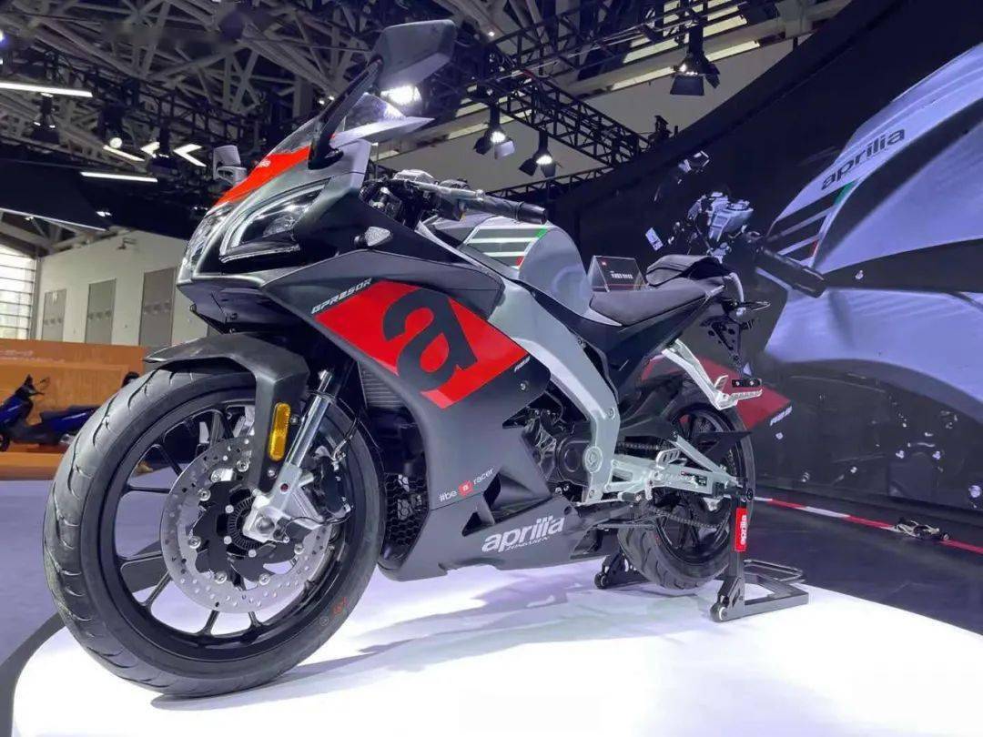 小钢炮驾到——aprilia GPR250R发布，售价26800元_搜狐汽车_搜狐网