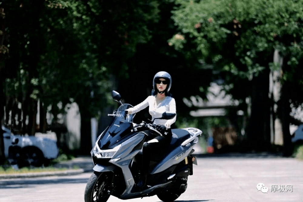 橙色高温下的一丝凉意——大阳V锐 150 2.0版_搜狐汽车_搜狐网