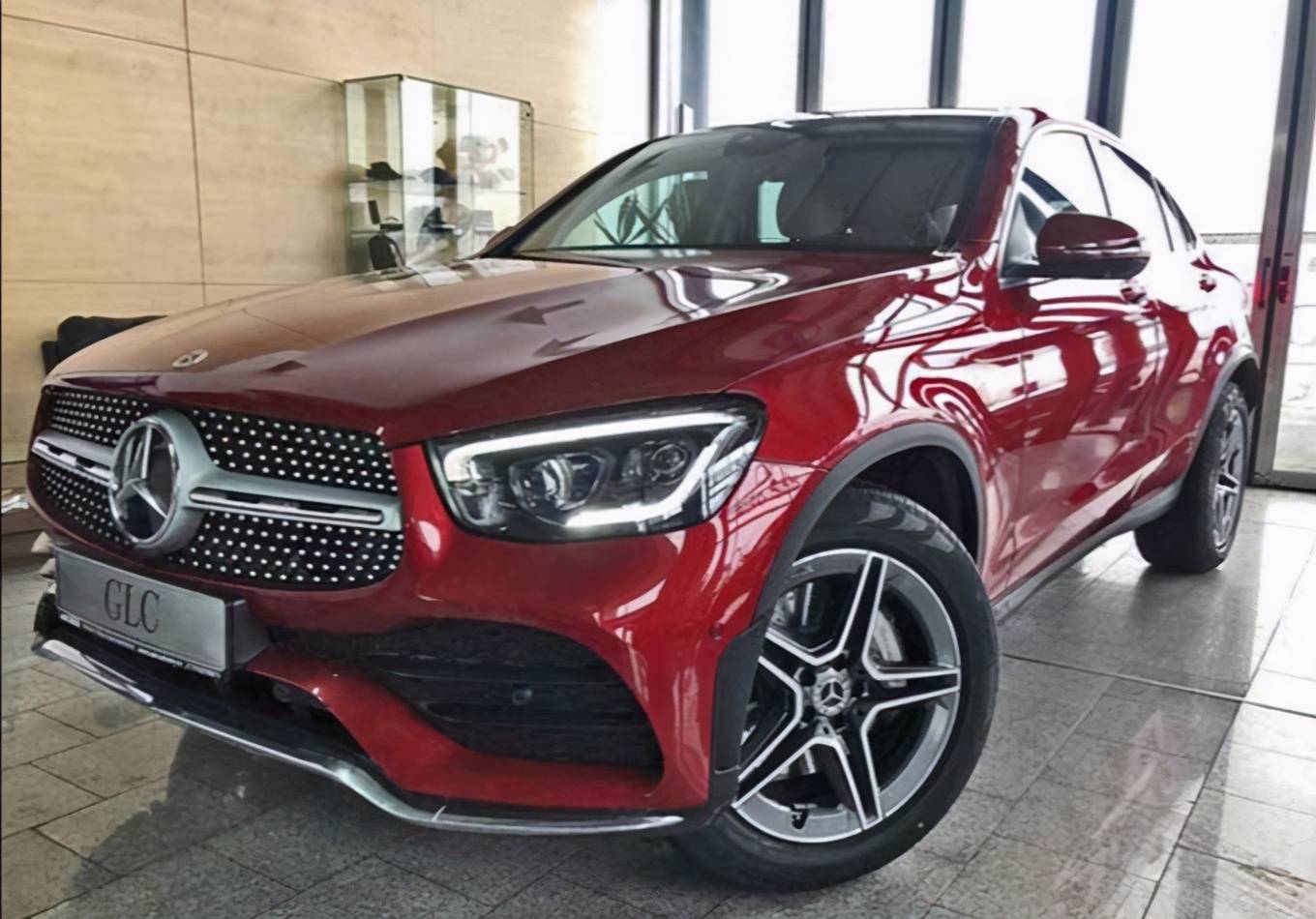 轿跑运动风浓郁！精致媲美X3，2.0T动力+9AT，比Q5帅气_搜狐汽车_搜狐网