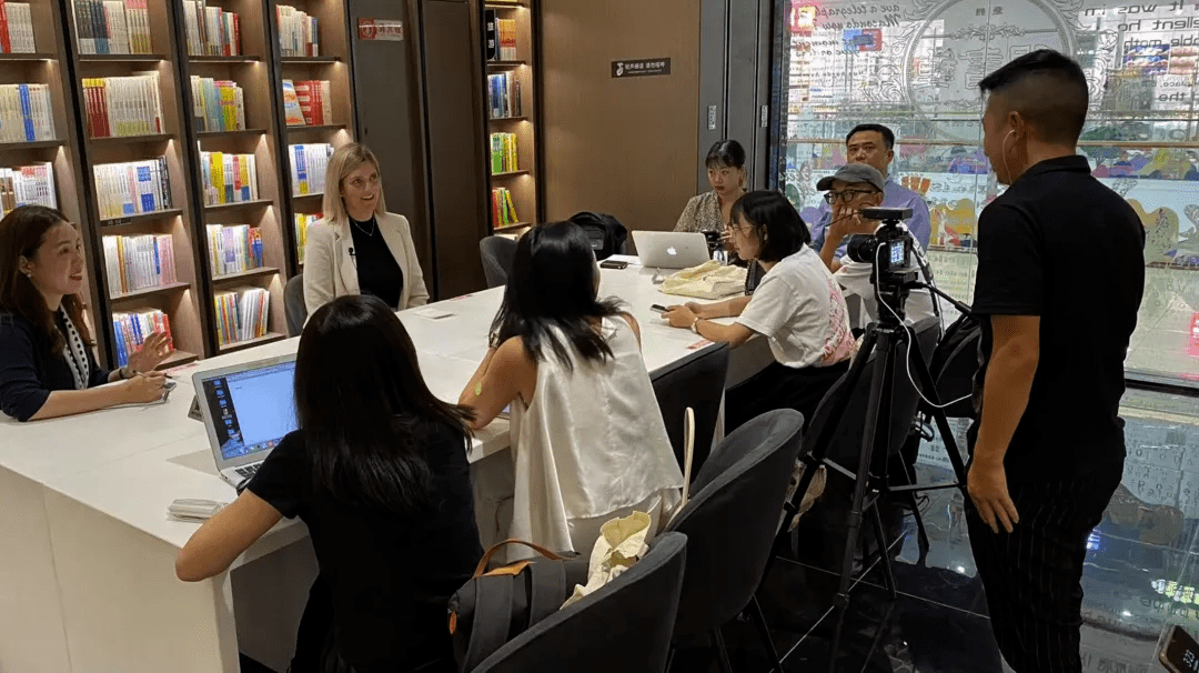 回顾 | 昆士兰公共艺术设计咨询公司UAP自拍熊猫项目实地考察，共促中澳文化交流新合作_倪瑞兰