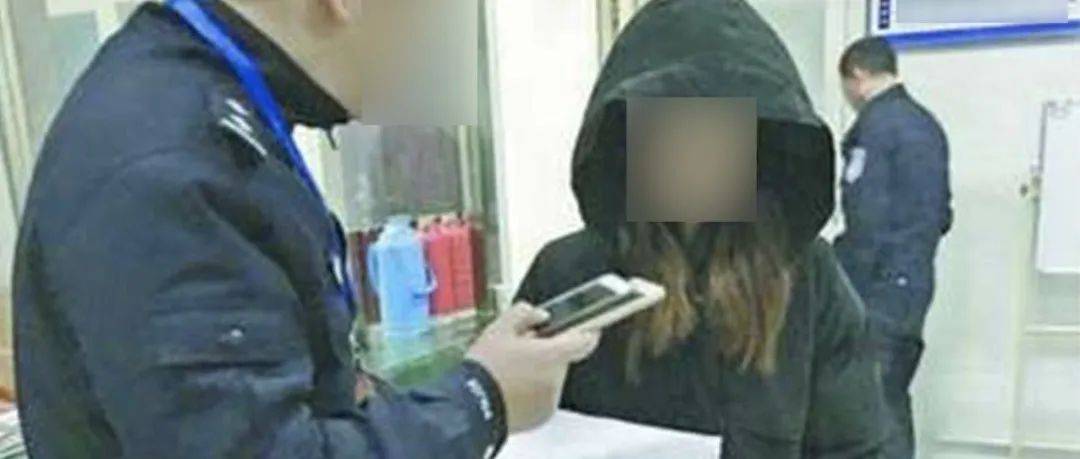 震愤！某高校女大学生洗澡被室友偷拍，大量照片在网络疯传进行 0151