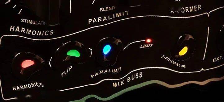 二十年前就已称王的 Dangerous 2 Bus Summing 如今全面升级：Music 2Bus+ 闪亮登场_信号