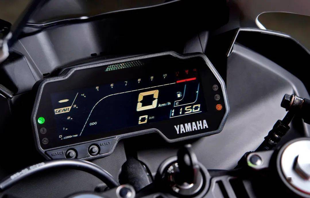 Yamaha 新 YZF-R125 欧洲版、YZF-R15/R15M 印度版_搜狐汽车_搜狐网