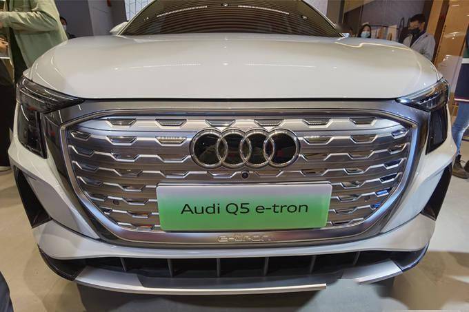 上汽奥迪Q5 e-tron亮相！续航560km 预计35万起售_搜狐汽车_搜狐网
