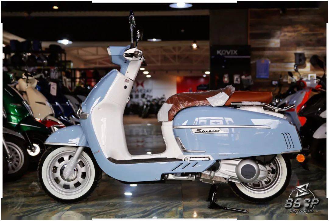 [ 龙嘉 ] Victoria 300i 颜值操控在线，Vespa 同款引擎……_搜狐汽车_搜狐网
