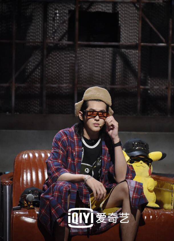 《中国新说唱》2019名场面成标配 00后rapper对决_Capper_合作_吴亦凡