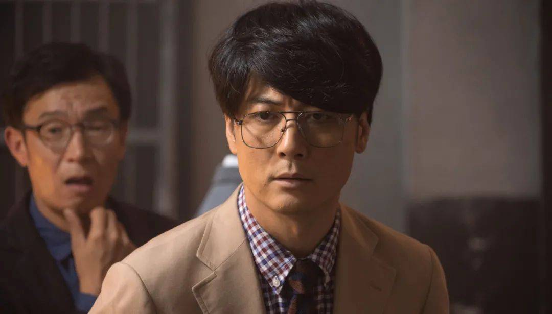 等了两年，这大尺度日剧终于来了_公司_色情_产业