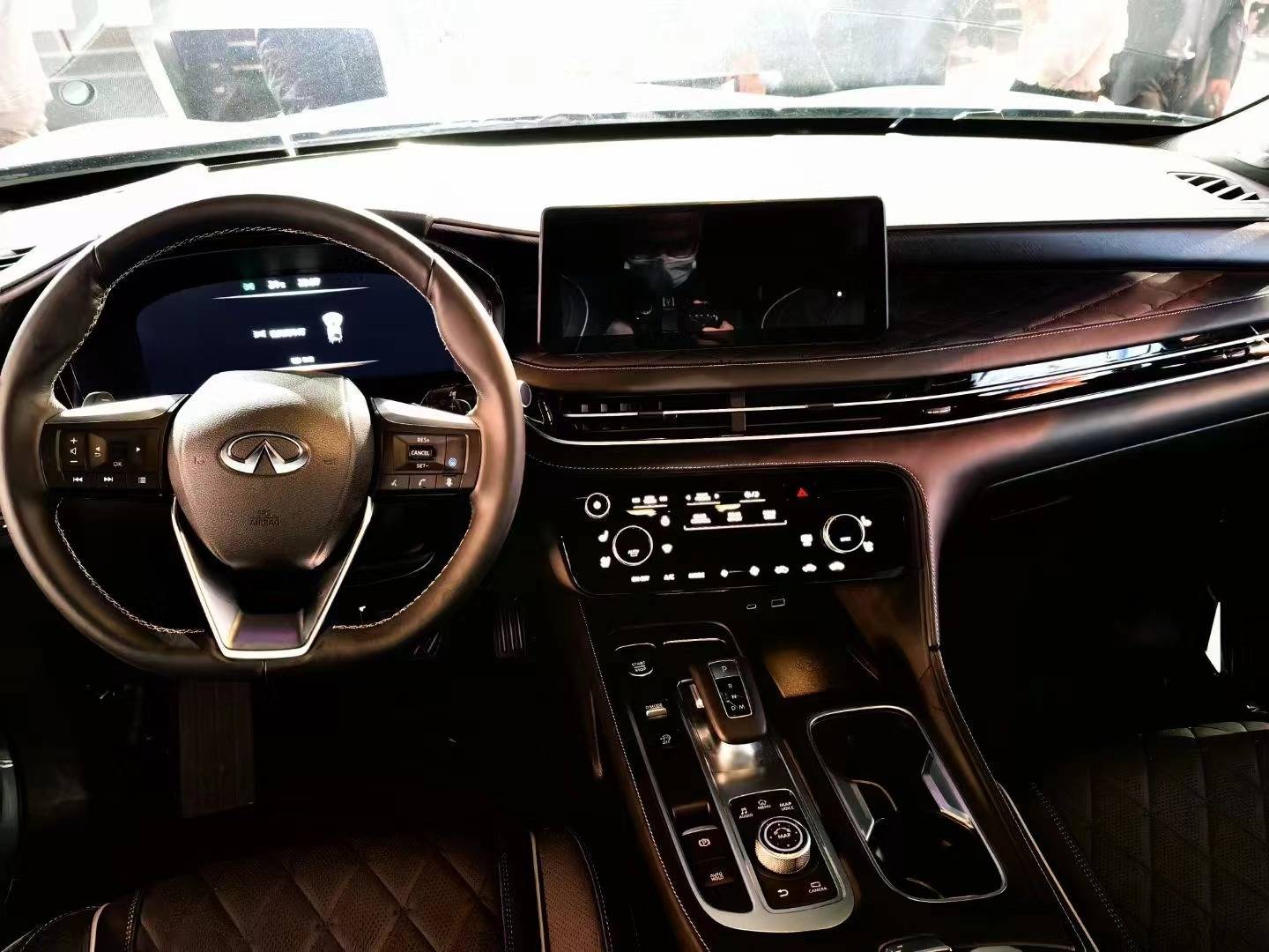 英菲尼迪全新一代QX60预售45万起，跟雷克萨斯RX如何选？_搜狐汽车_搜狐网