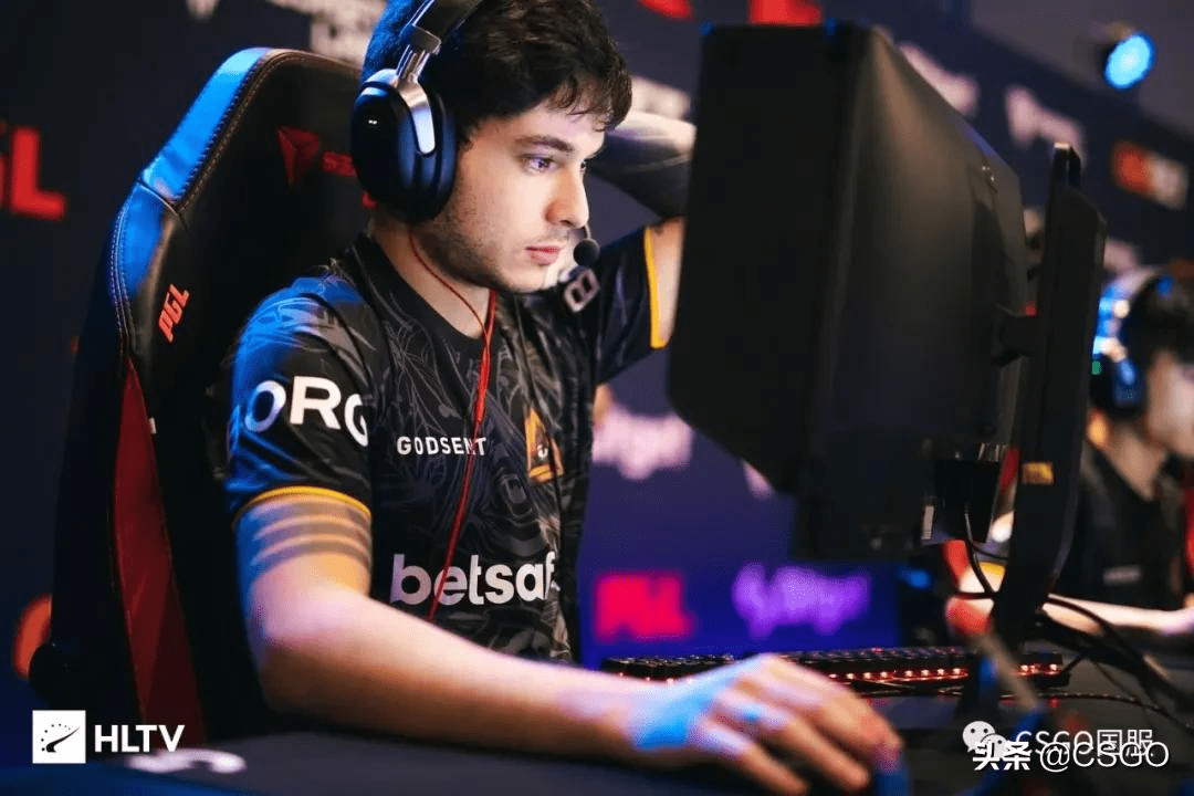 CSGO选手十二月红黑榜：有五名选手已前往火星参评_rating_Jame_队伍