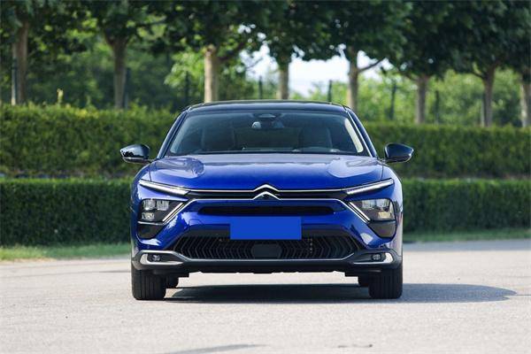 法系车翻身了?凡尔赛C5 X订单破1.2万台,匹配8AT动力总成_搜狐汽车_搜狐网