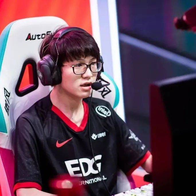 meiko也漏勺了！直播无意爆料：Clearlove将回归EDG教练组，担任监督_消息_身份_jiejie