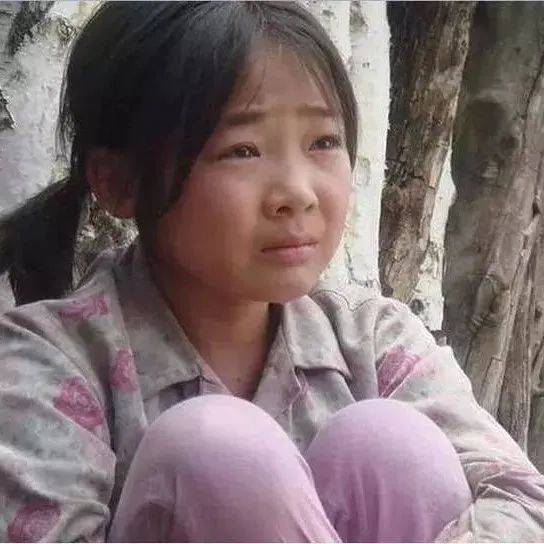 她6岁踏入演艺圈,11岁因《暖春》爆红,如今21岁美的让人不敢看 齐如意 电影 父母