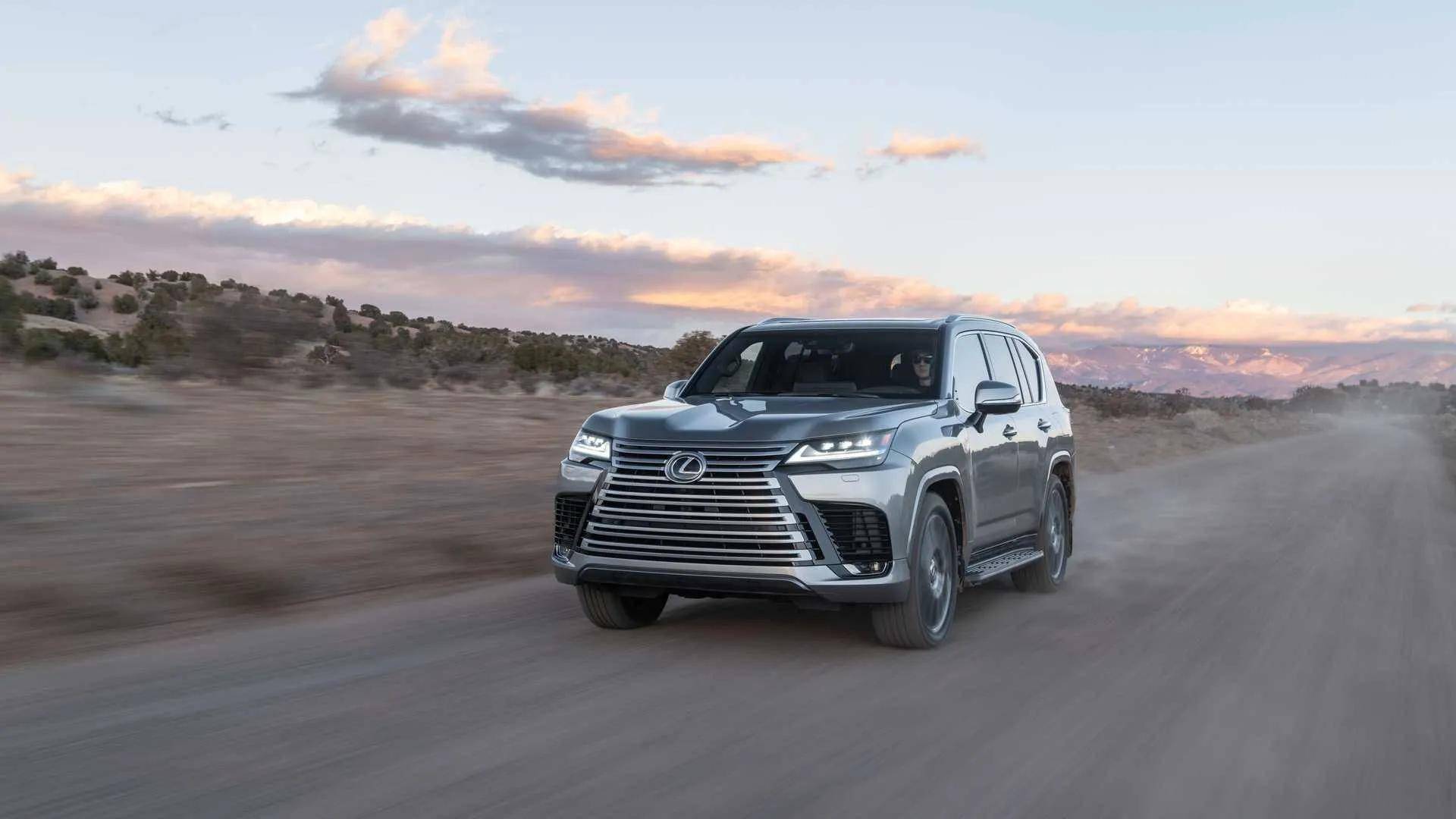 实锤！新款雷克萨斯LX600正式登场，150万起售，比宝马X5大一圈_搜狐汽车_搜狐网