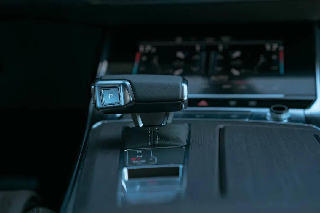 不止加长那么简单 体验 ALL NEW Audi A7L_搜狐汽车_搜狐网