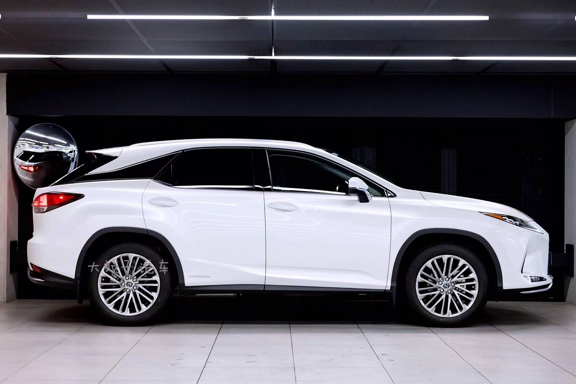 豪华感十足！2023款雷克萨斯RX亮相，运动造型+6缸+四驱，真帅气_搜狐汽车_搜狐网