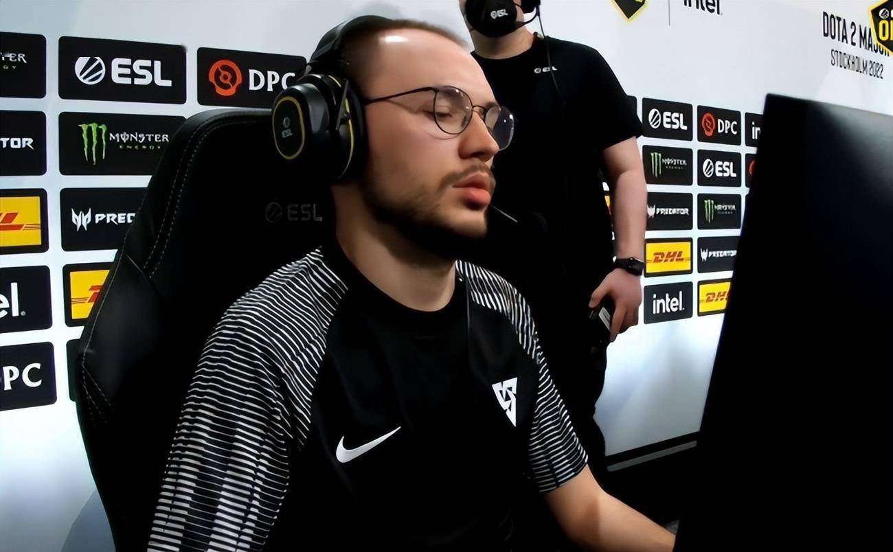 DOTA2-Major：双方实力悬殊，Tundra 2-0轻取TA锁定前三_MSI对抗赛：G2战胜T1_中路_比赛