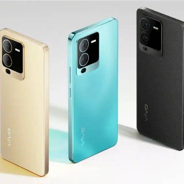 vivo S15系列山东苏宁易购预定中，双芯旗舰性能，随时随地拍大片！_Pro_搭载_vivo