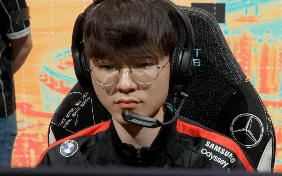 时隔3159天！自S3后，T1与RNG首次在世界赛决赛对决_Faker_皇族_比赛