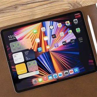 新iPad Pro曝光：14.1英寸 屏幕升级为Mini LED_Ross_苹果_Young
