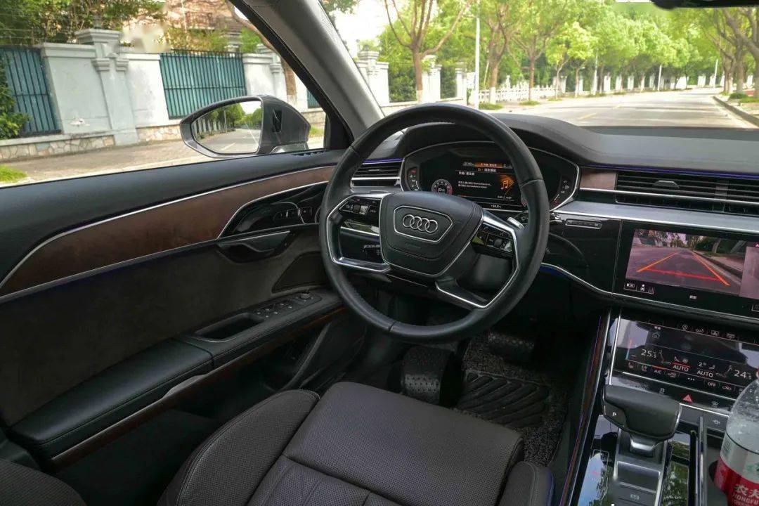 【路试笔记】4年跌掉45万的A8L，依然坐拥旗舰品质_搜狐汽车_搜狐网