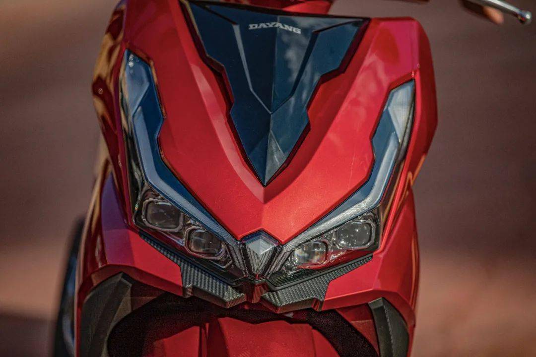 新车VRS125售10980元起，VRF150售14980元起｜大阳8款混合动力踏板出击！_搜狐汽车_搜狐网