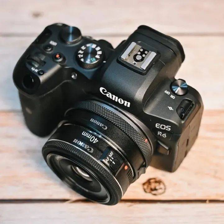 佳能EOS R6转接EF40mm f/2.8 STM的试玩体验_镜头_对焦_体积