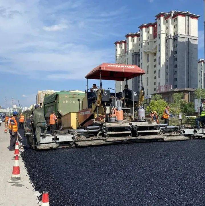 延吉brt项目沥青路面摊铺将在本月底完成进行延边施工人员 2358
