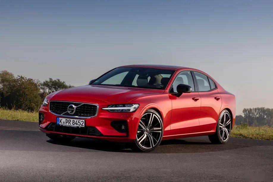 8AT换双离合，新款沃尔沃S60售29.69万起_搜狐汽车_搜狐网