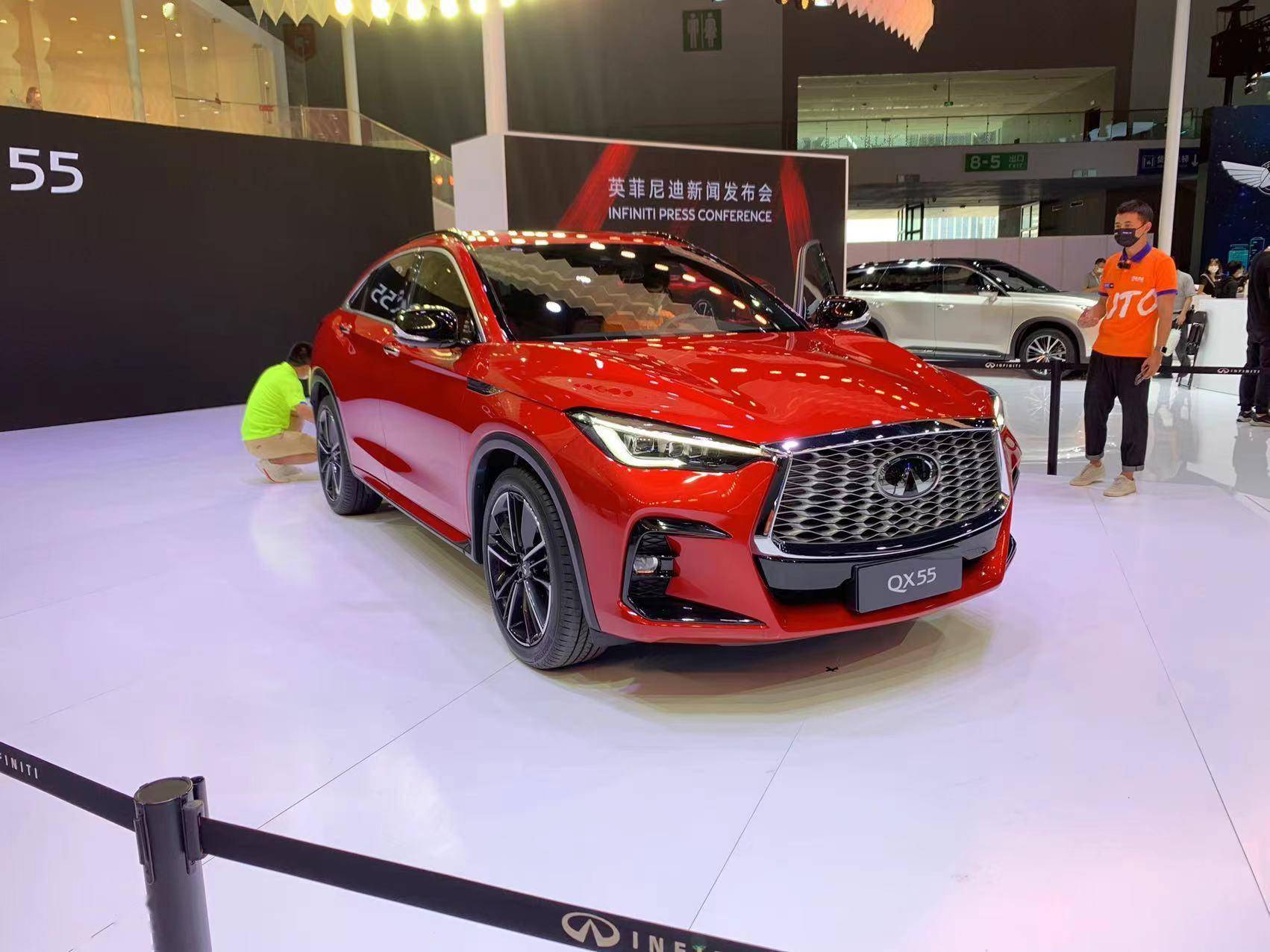 2022成都车展：售价38.98-47.53万！车展实拍英菲尼迪QX55_搜狐汽车_搜狐网