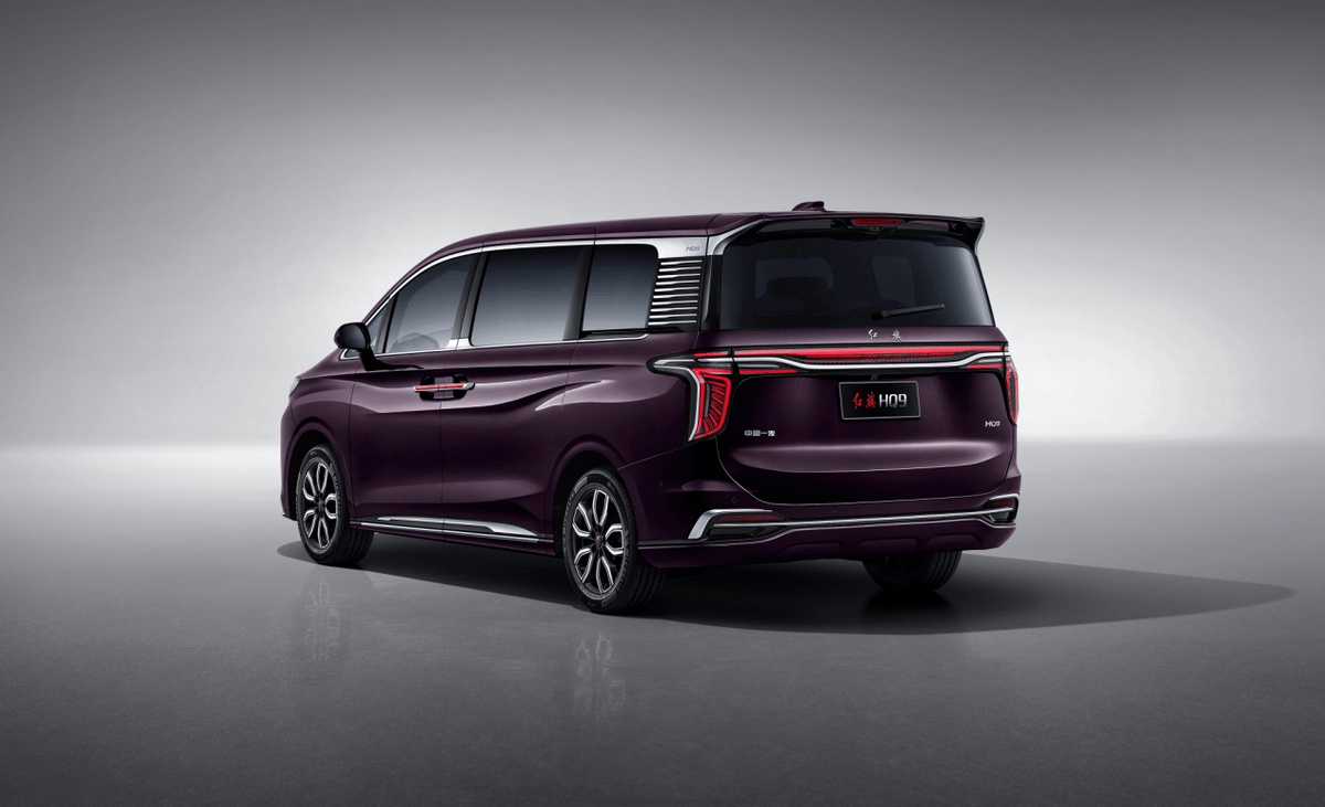 GL8遇国产狠人!轴距3.2米,百万豪车脸,用料扎实,红旗HQ9值40万?_搜狐汽车_搜狐网