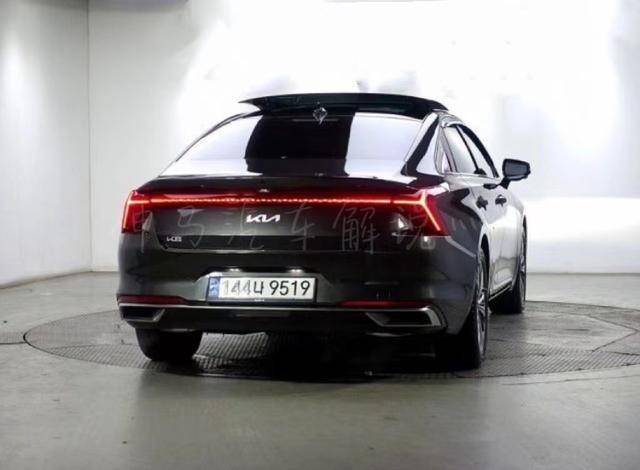 酷似放大版“福瑞迪”，2023款起亚K8配置曝光，实力媲美奥迪A6_搜狐汽车_搜狐网