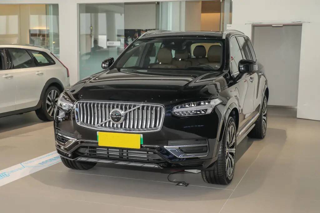 定位豪华中大型SUV，5.5秒破百，售价89.49万，体验沃尔沃XC90 T8_搜狐汽车_搜狐网