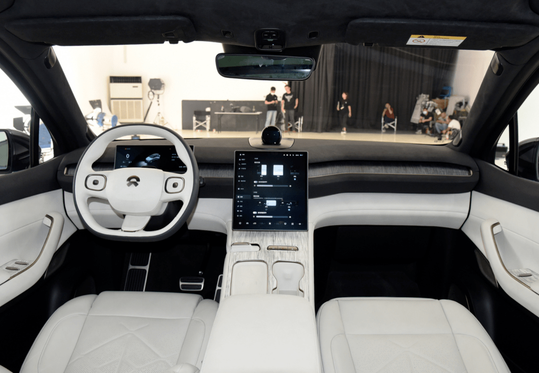 大五座SUV，930km续航，双层静音效果，配全景天窗，家用可选！_搜狐汽车_搜狐网