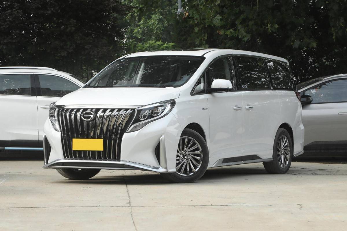 被称国产版别克GL8，17.98万起，标配2.0T+8AT，传祺M8不香？_搜狐汽车_搜狐网