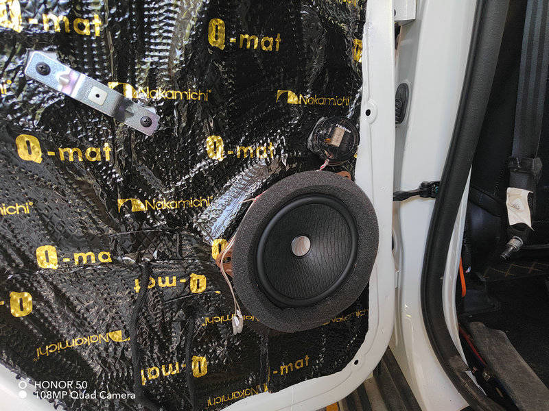 怀化吉利博越音响升级彩虹EL-6.2喇叭搭配歌航GDT42音频处理器_搜狐汽车_搜狐网