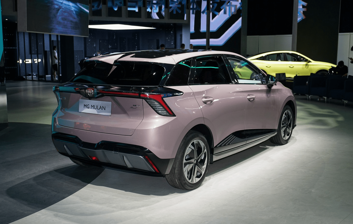 名爵MG MULAN到店，3.8秒破百，续航520km，还看大众ID.3？_搜狐汽车_搜狐网