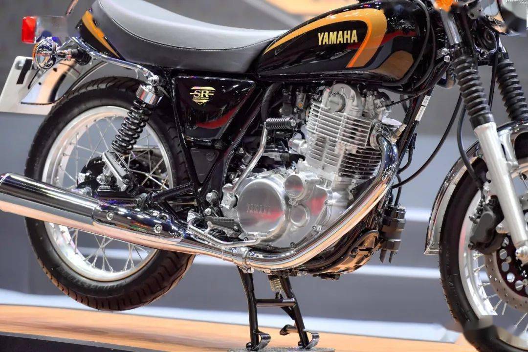 44年的经典！雅马哈 SR400 44 周年限量版发售 | 酷乐机车_搜狐汽车_搜狐网