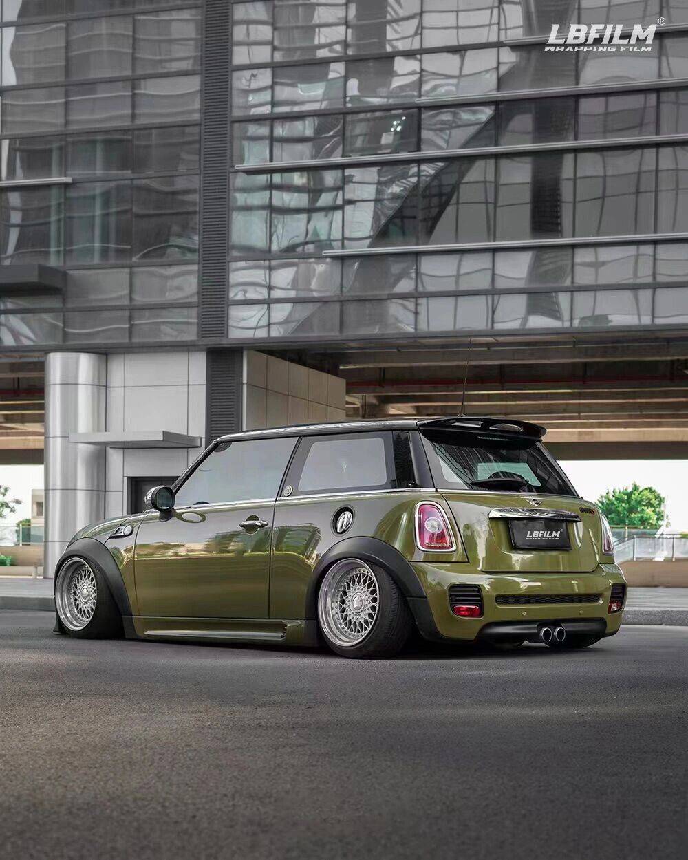 宝马mini-LB原厂漆战斗绿，介于嫩绿与深沉墨绿间的颜色绿色_搜狐汽车_搜狐网