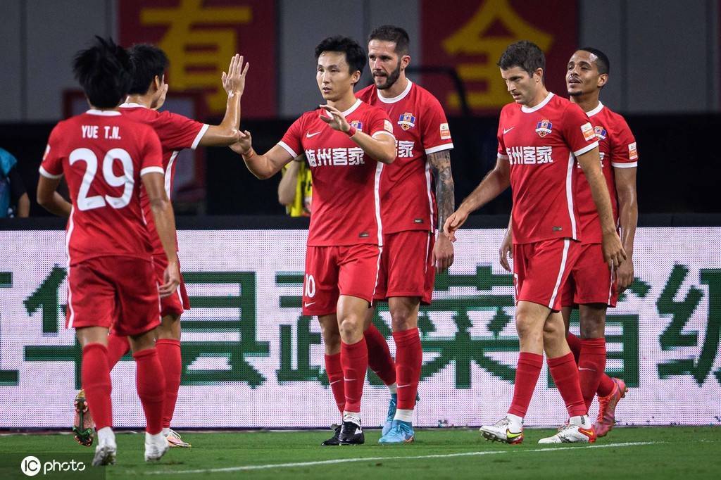 Chinese Super League-Yin Hongbo scores a goal, Chen Guokang doubles ...