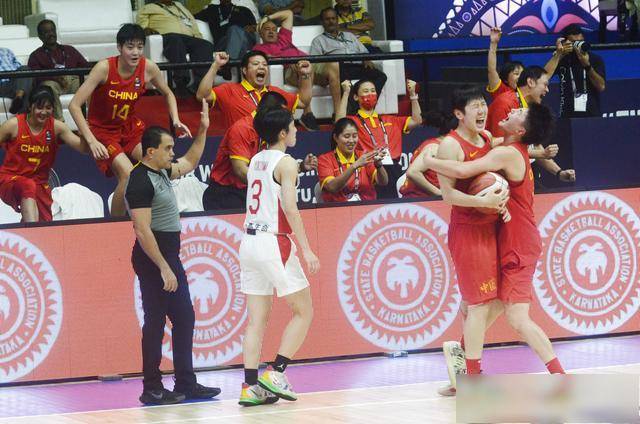 亚洲U18女篮锦标赛中国胜日本将与澳大利亚争夺冠军_初慧萱_决赛_比赛
