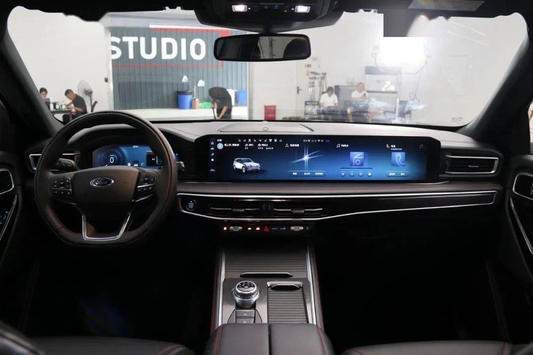 2.3T+10AT，车长超5米，27寸大屏，性价比超高，哪款值得买？_搜狐汽车_搜狐网