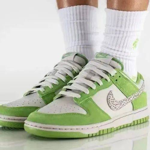 球鞋 丨 Nike Dunk Low 清凉配色「Chlorophyll」今番再度被曝光！_Drake_Abloh_系列