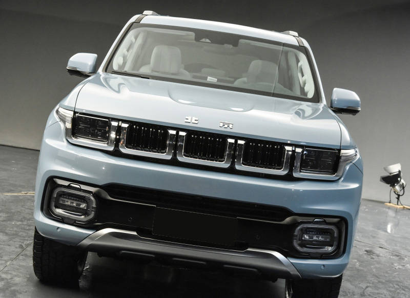 一出场就成“焦点”，2.0T 8AT+四轮独悬，配三把锁，叫板坦克500_搜狐汽车_搜狐网