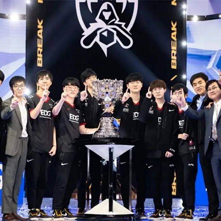 S12抽签结果之宿命对决篇，EDG、T1第四次被分在同一小组_种子_总决赛_战队