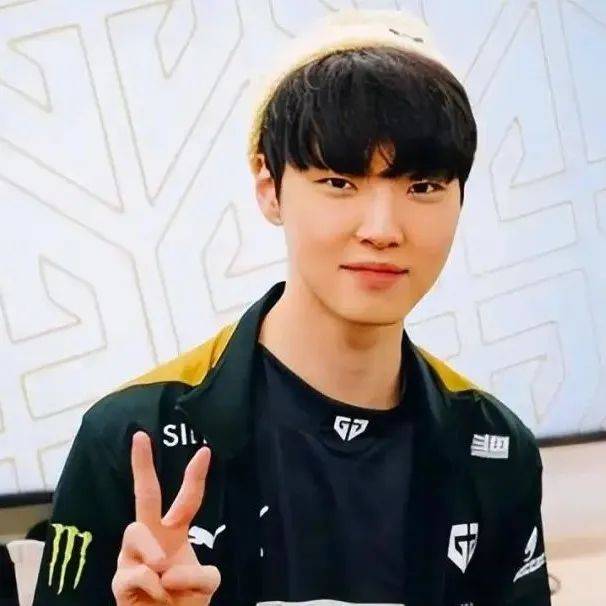 “活着回来就算成功”？chovy搞笑发言惹争议！_Chovy_队伍_Knight