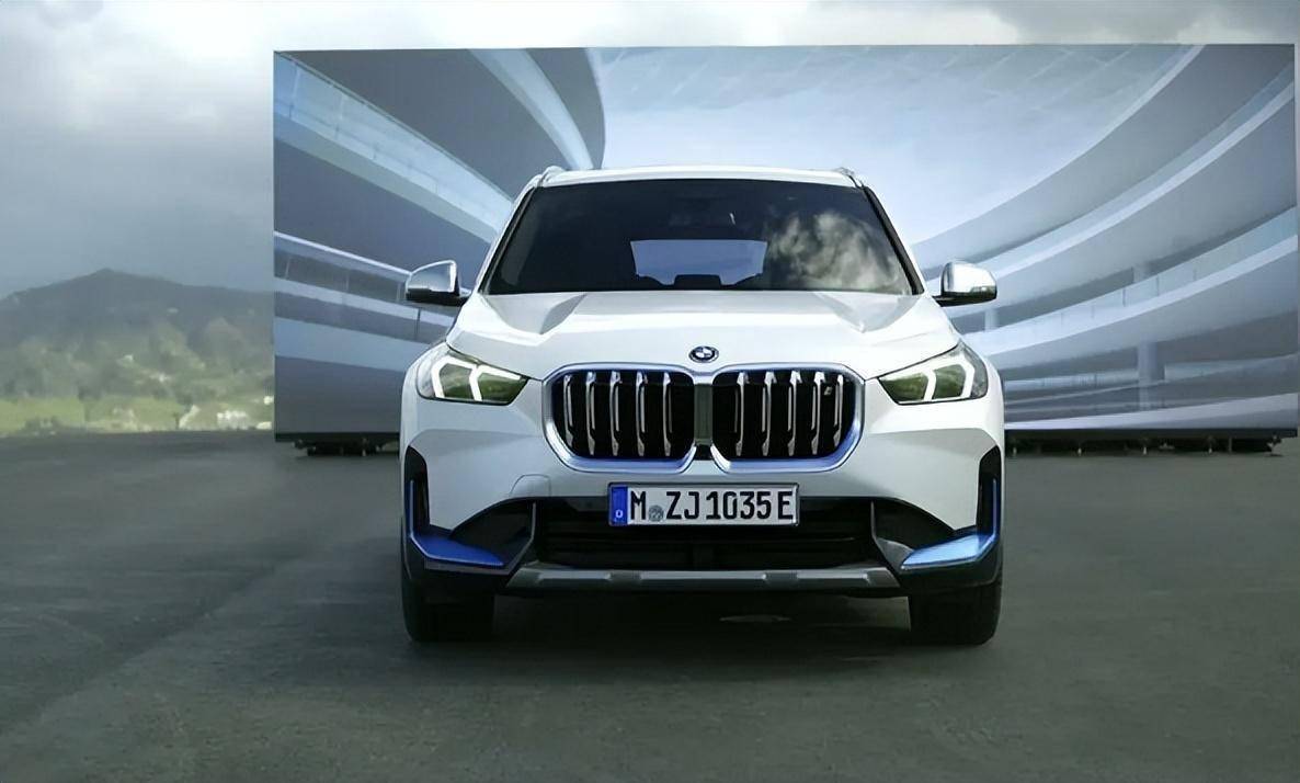 2023款宝马x1惊艳亮相，终于等到全系2.0T！GLA要坐不住了_搜狐汽车_搜狐网