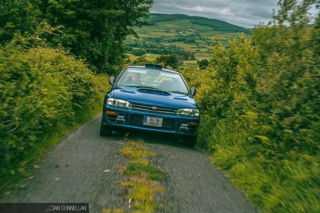 同时拥有白蓝两辆 WRX STI Type RA VII，这是何等的美妙体验？_搜狐汽车_搜狐网