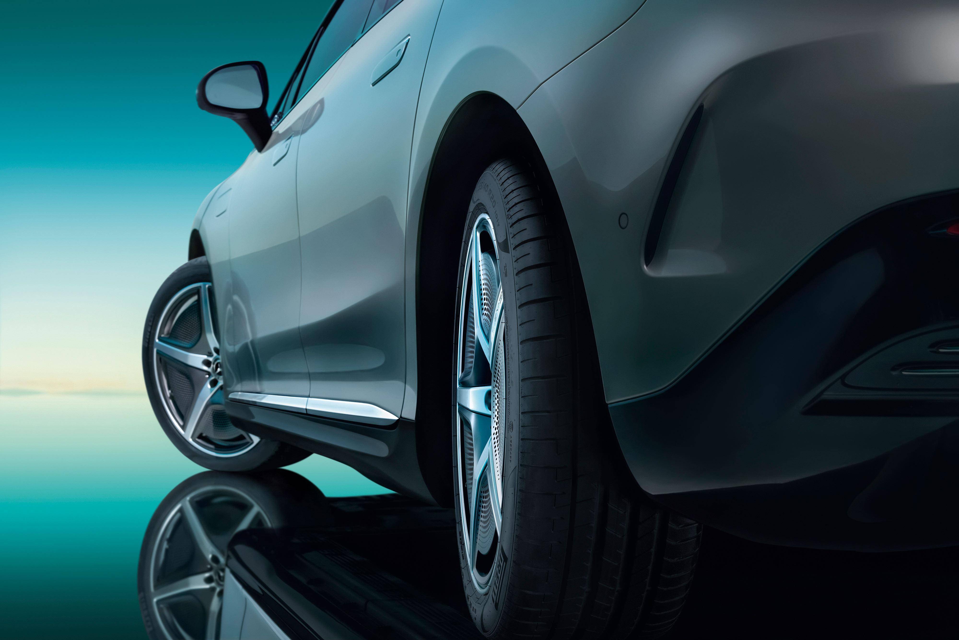 新车开箱｜梅赛德斯-奔驰全新EQE52.8万起，打造纯电豪华标杆_搜狐汽车_搜狐网