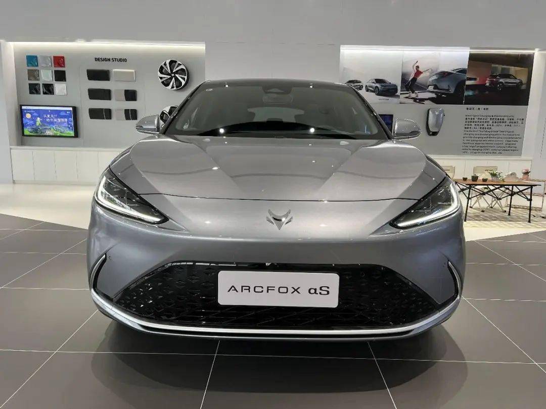 22.38万元起！静态体验极狐 阿尔法S 525S_搜狐汽车_搜狐网